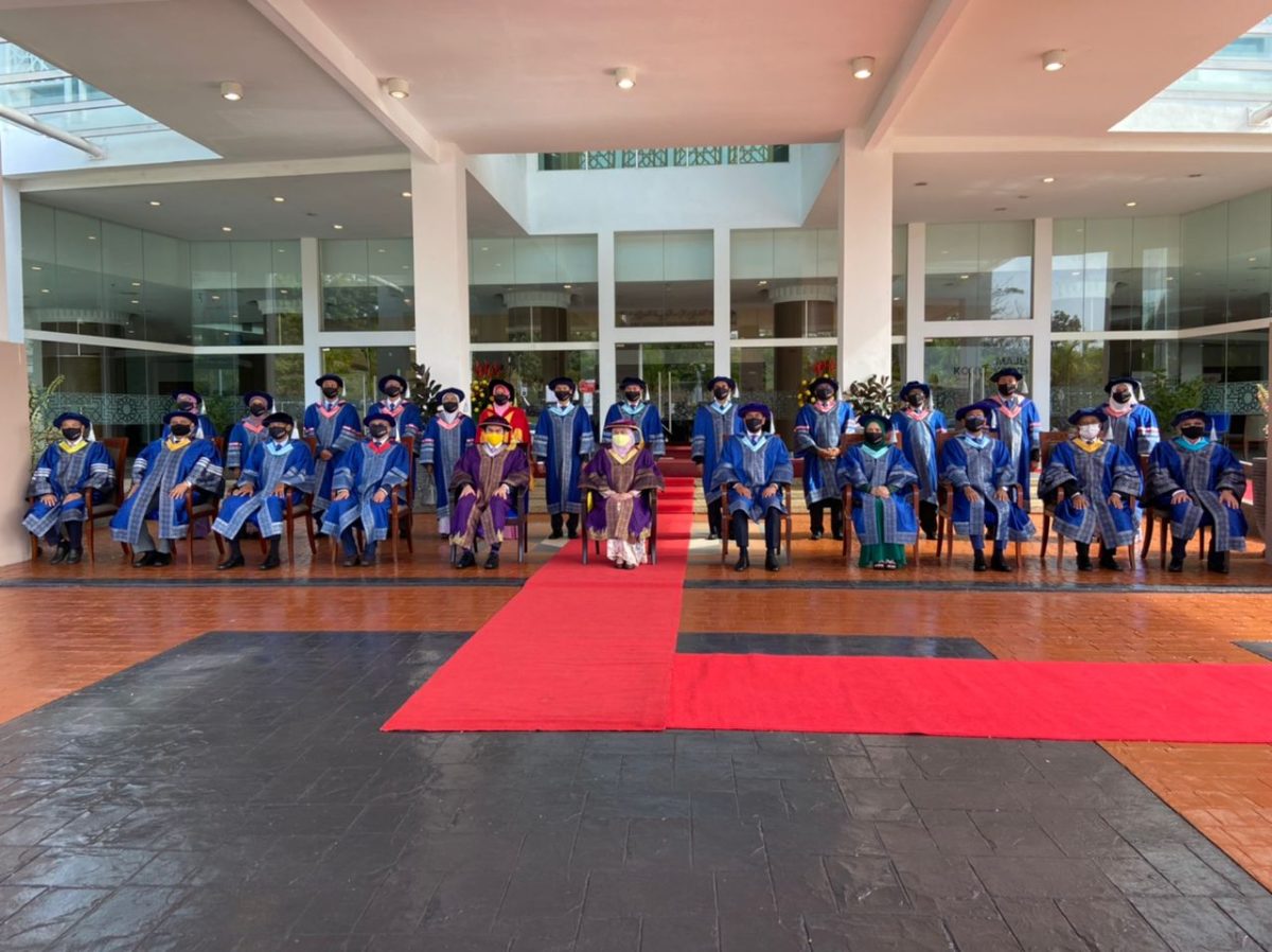 USIM rai 2560 graduan sempena Majlis Konvokesyen ke-19 Secara Fizikal ...