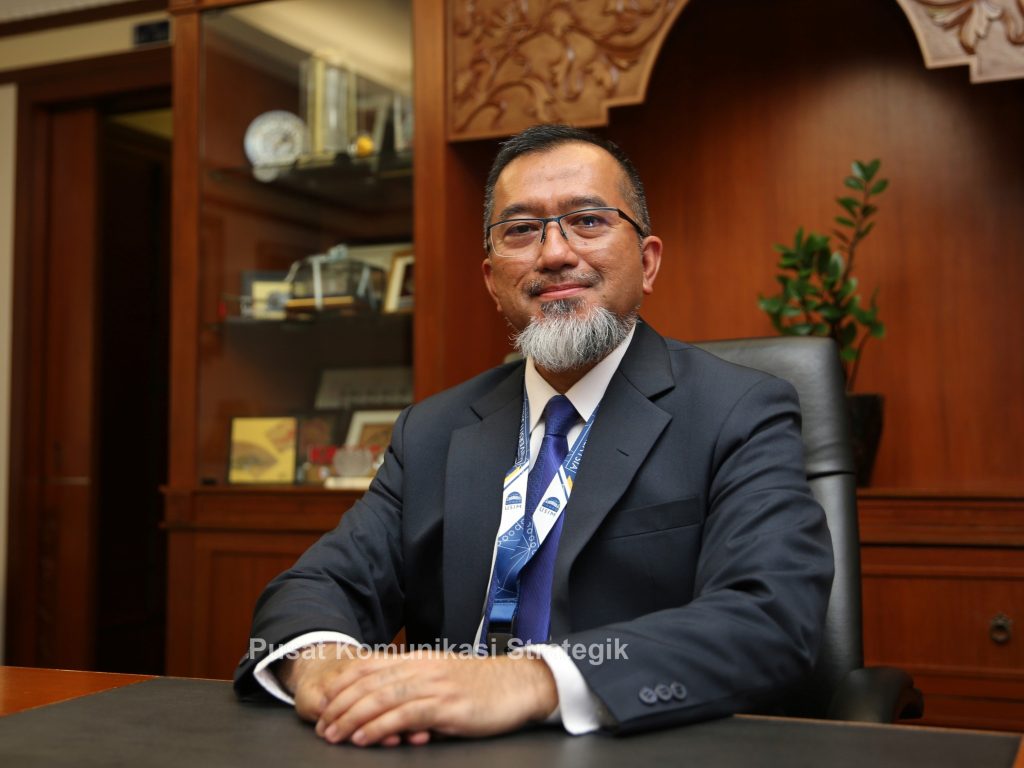 Pakar Perubatan Keluarga, Timbalan Naib Canselor Penyelidikan Dan ...