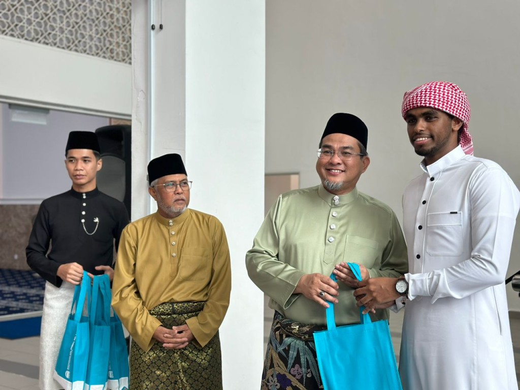 Aidilfitri 2024: USIM santuni jiwa pelajar tidak pulang berhari raya ...