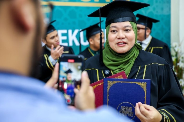 USIM dan Lembaga Tabung Haji rai kejayaan 226 graduan Program Eksekutif ...